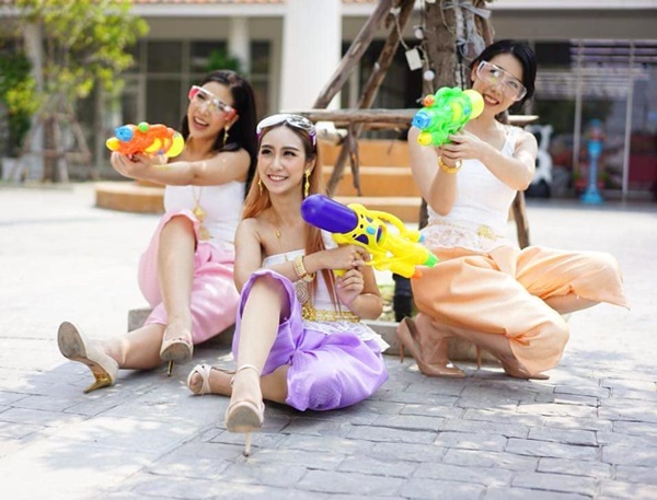 15 - Ladyissue เว็บรีวิวเครื่องสำอาง ชุมชนผู้หญิง ฮาวทูแต่งหน้า อัพเดทแบรนด์เนม เทรนด์แฟชั่นจาก ...