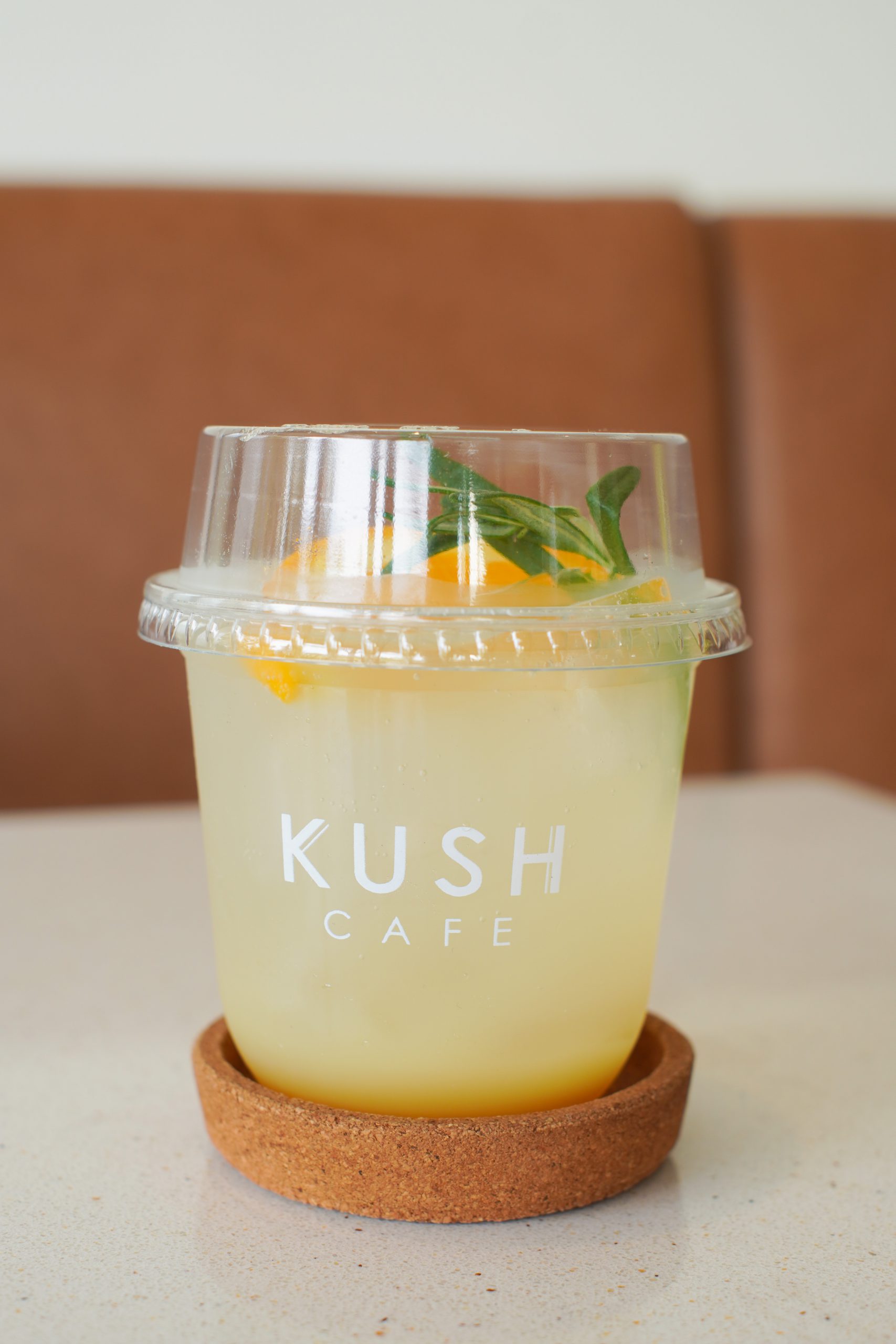 รีวิว Kush cafe คาเฟ่ถ่ายรูปสวยสไตล์สแกนดิเนเวีย - Ladyissue เว็บรีวิว ...