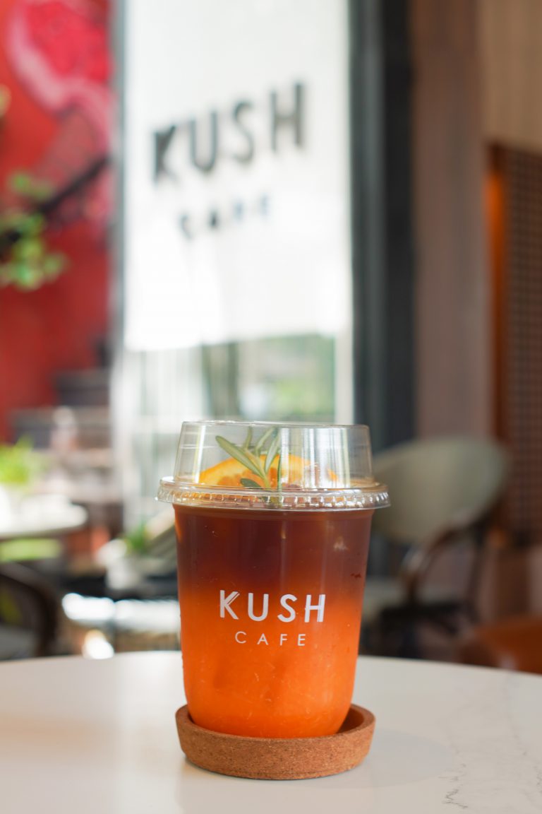 รีวิว Kush cafe คาเฟ่ถ่ายรูปสวยสไตล์สแกนดิเนเวีย - Ladyissue เว็บรีวิว ...