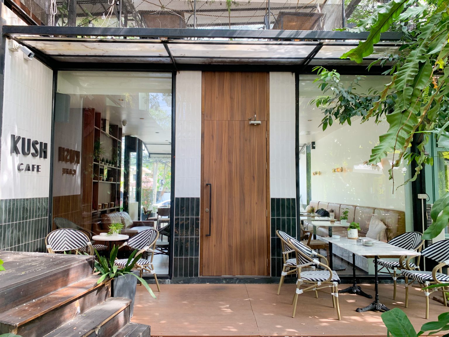 รีวิว Kush cafe คาเฟ่ถ่ายรูปสวยสไตล์สแกนดิเนเวีย - Ladyissue เว็บรีวิว ...
