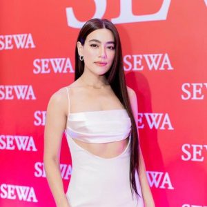 SEWA ยืนหนึ่งขายดี 5 ปี เปิดตัว โสมดำเกาหลีลดฝ้า ฉลองครบรอบ!! - Ladyissue เว็บรีวิวเครื่องสำอาง ...
