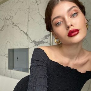 Red Lip กลับมาแล้ว! เทรนด์แต่งหน้าลุคปากแดงก่ำๆ คัมแบ็ค!! - Ladyissue เว็บรีวิวเครื่องสำอาง ...