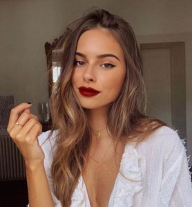 Red Lip กลับมาแล้ว! เทรนด์แต่งหน้าลุคปากแดงก่ำๆ คัมแบ็ค!! - Ladyissue เว็บรีวิวเครื่องสำอาง ...