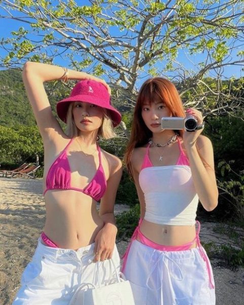 รีบหาใส่! แฟชั่นชุดว่ายน้ำสีสดใส เทรนด์ซัมเมอร์ 2023!! - Ladyissue เว็บรีวิวเครื่องสำอาง ชุมชน ...