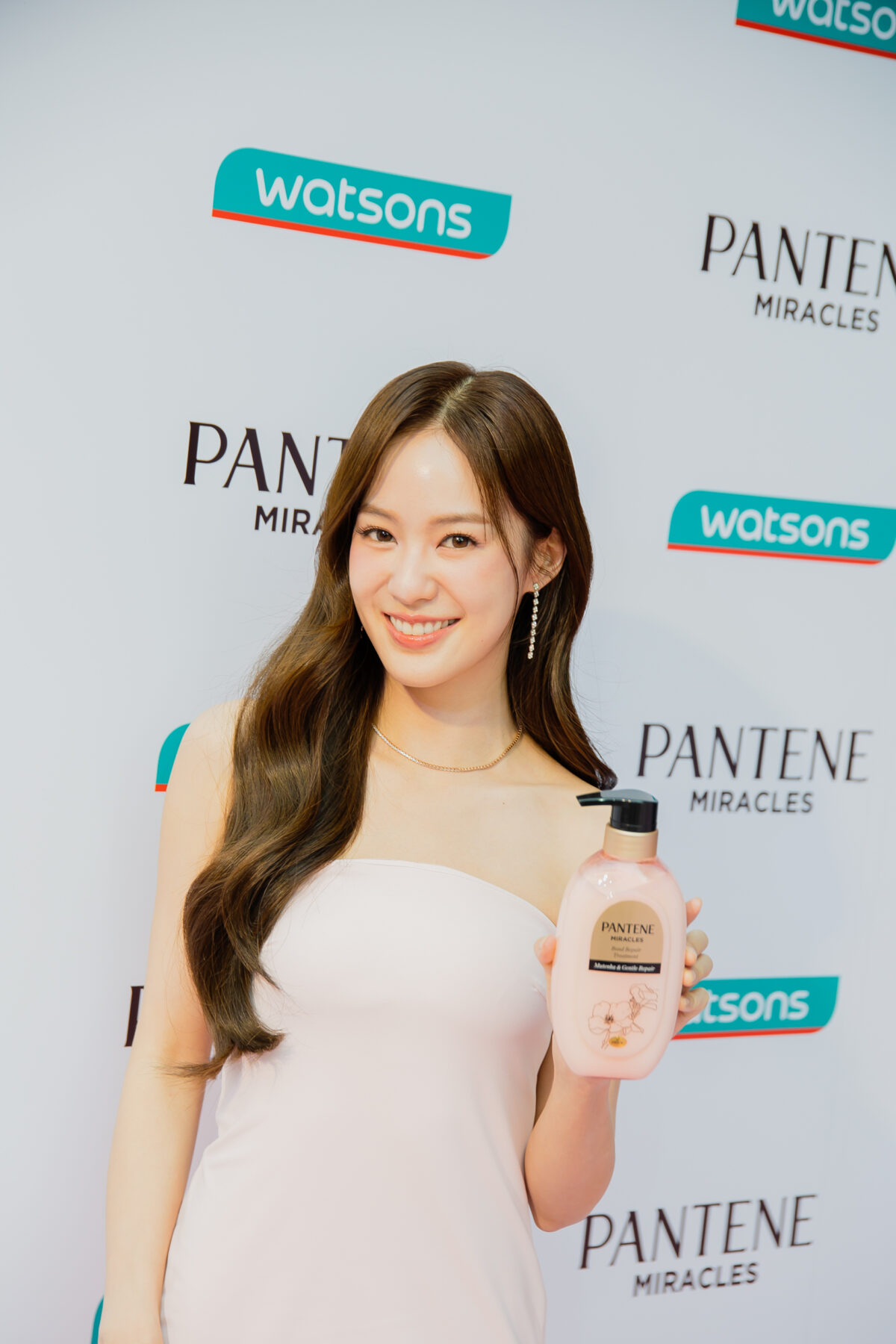 “พิมฐา -ฐานิดา มานะเลิศเรืองกุล” พร้อม “เก่ง – หฤษฎ์ บัวย้อย” และ “น้ำปิง – นภัสกร ปิงเมือง ...